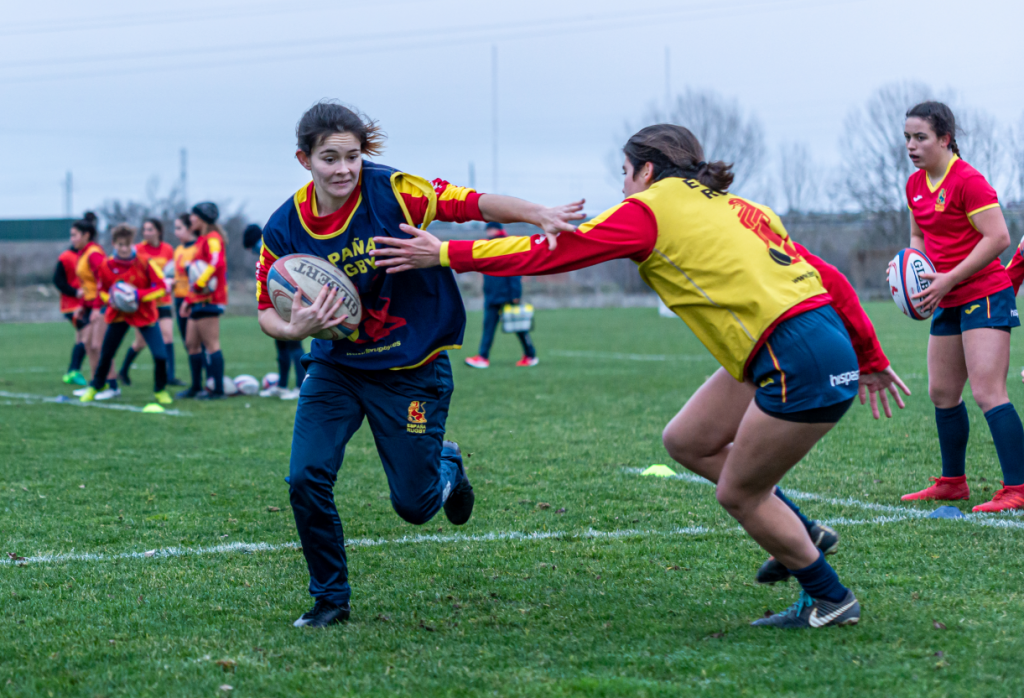Bárbara Plà se estrena al frente de las Leonas7s M18, el viernes en ...